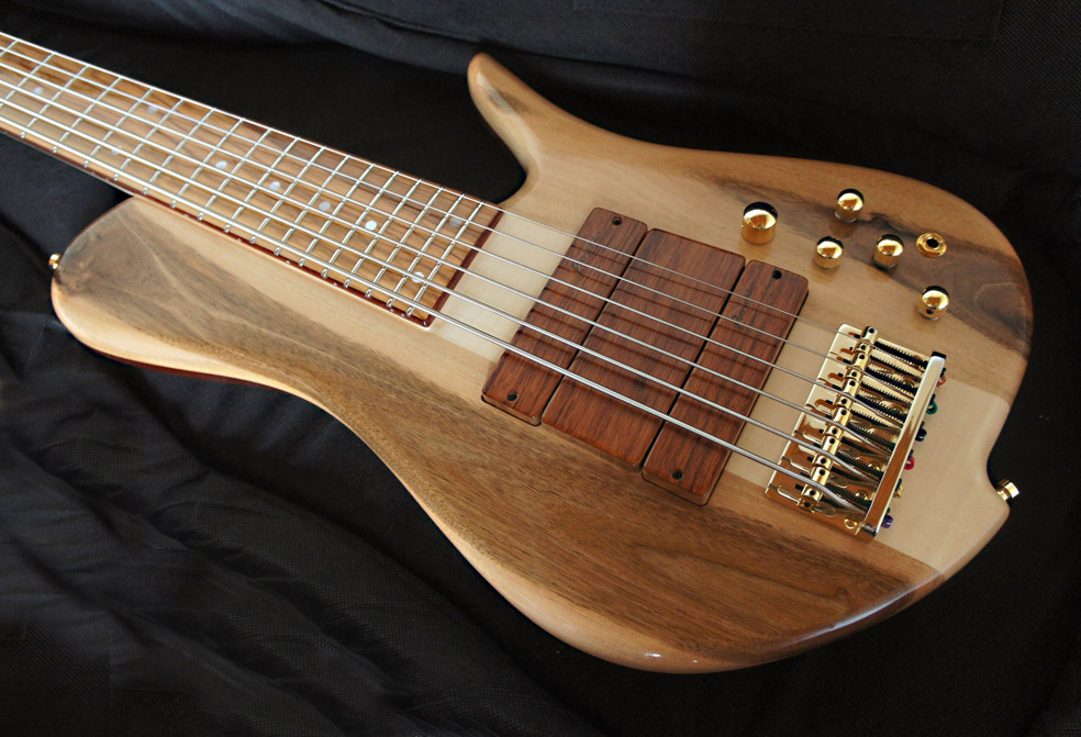 Luthier artisan Basse électrique sur mesure